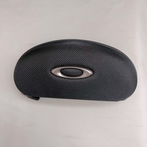 Oakley | Accessories | Oakley Sunglasses Case Nwot Same Or Next Day ...